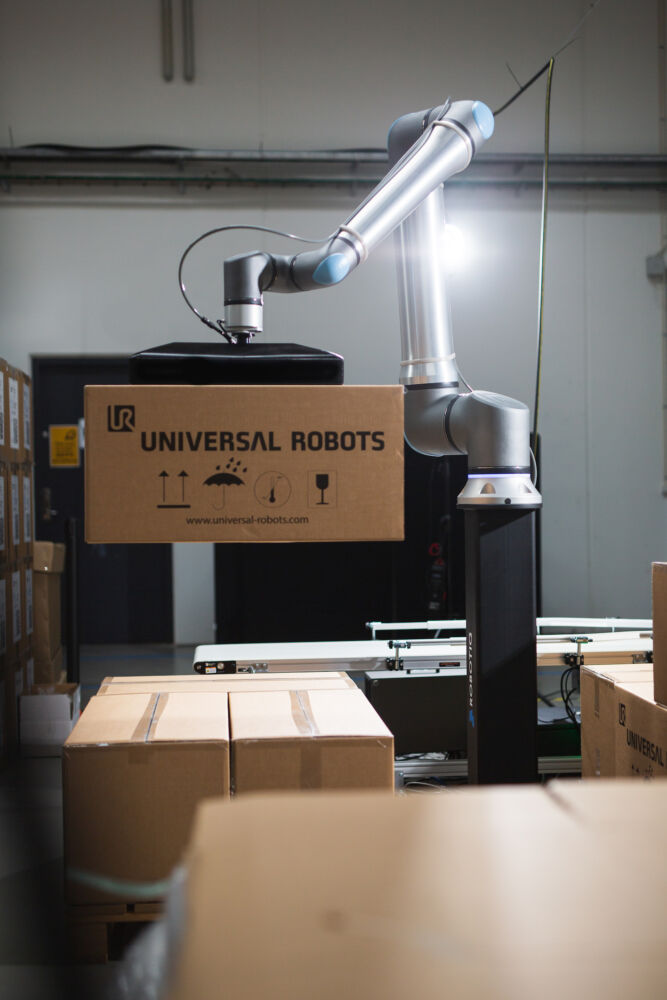 Cobot performance on a whole new scale … faster cycle times, greater ...